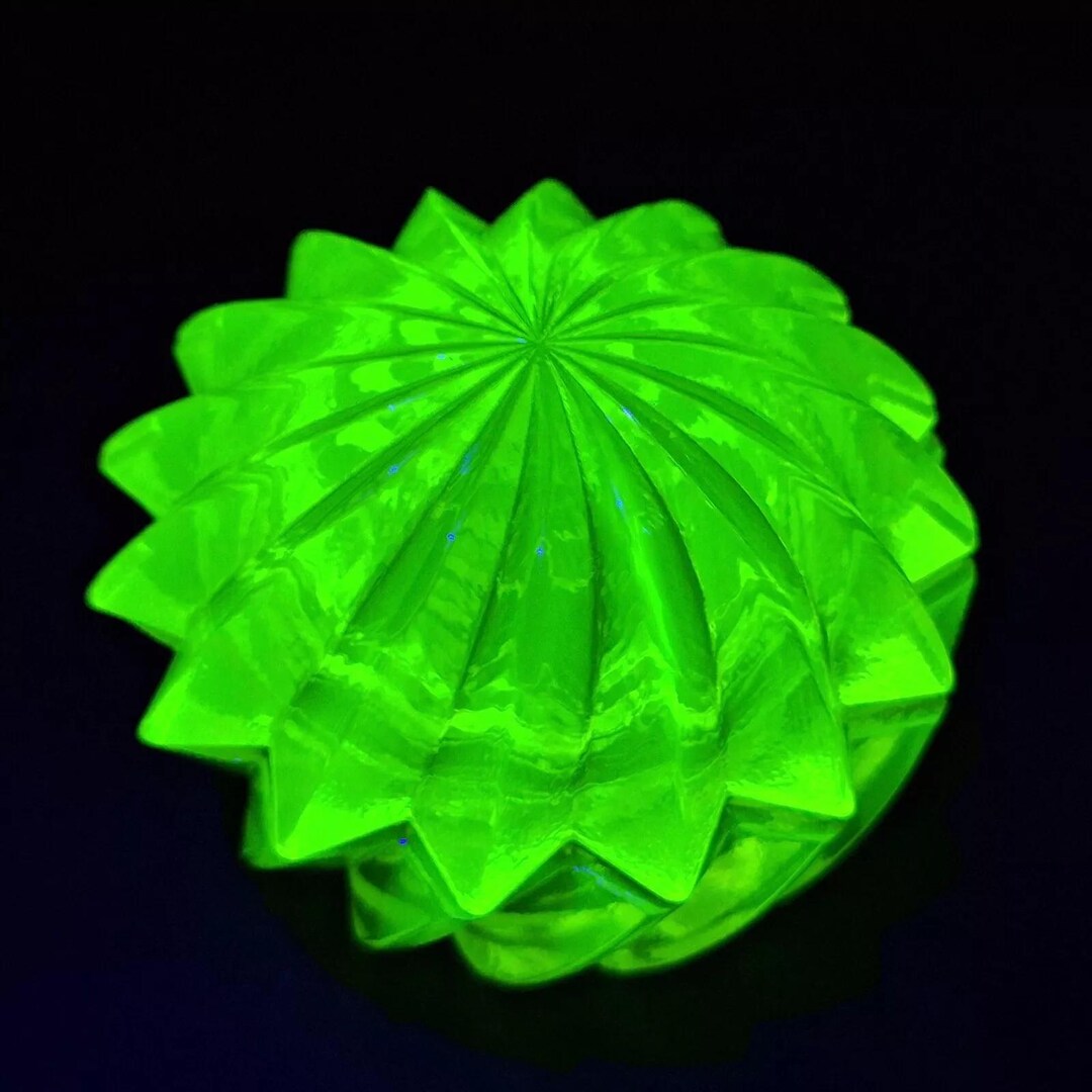 Vaseline Uranium Glass Box Art Deco Trinket Glass Box Depression Yellow ...