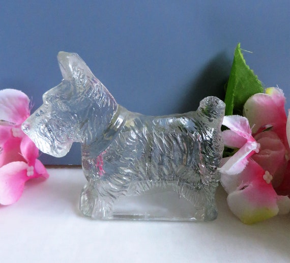 Collectible Vintage Crystal Dog Figurine Art & Collectibles Figurines ...