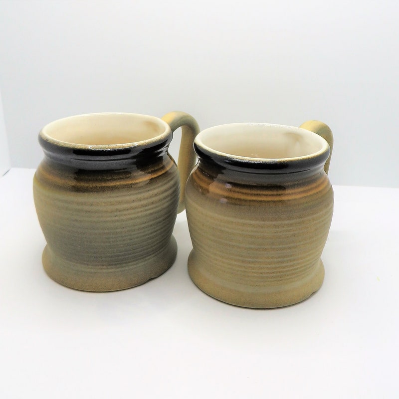 Canuck Pottery - Etsy Canada