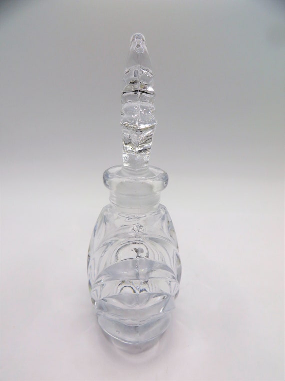 Small vintage perfume bottle scent holder Pressed mol… - Gem