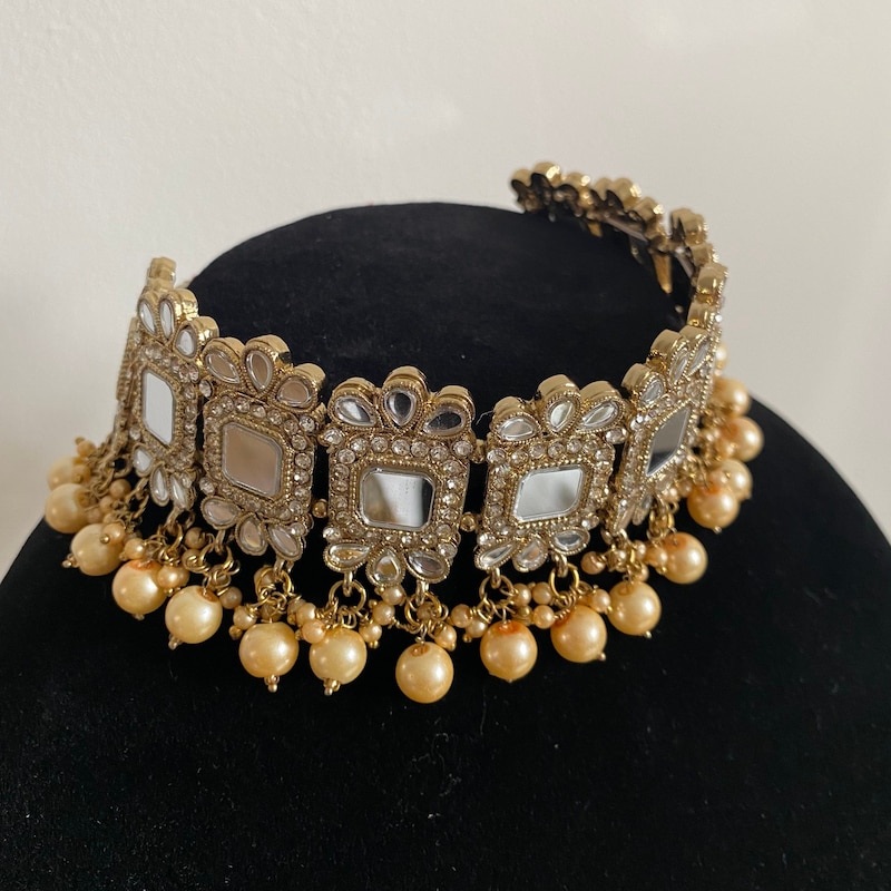 Asian. Beads Necklace - Etsy UK