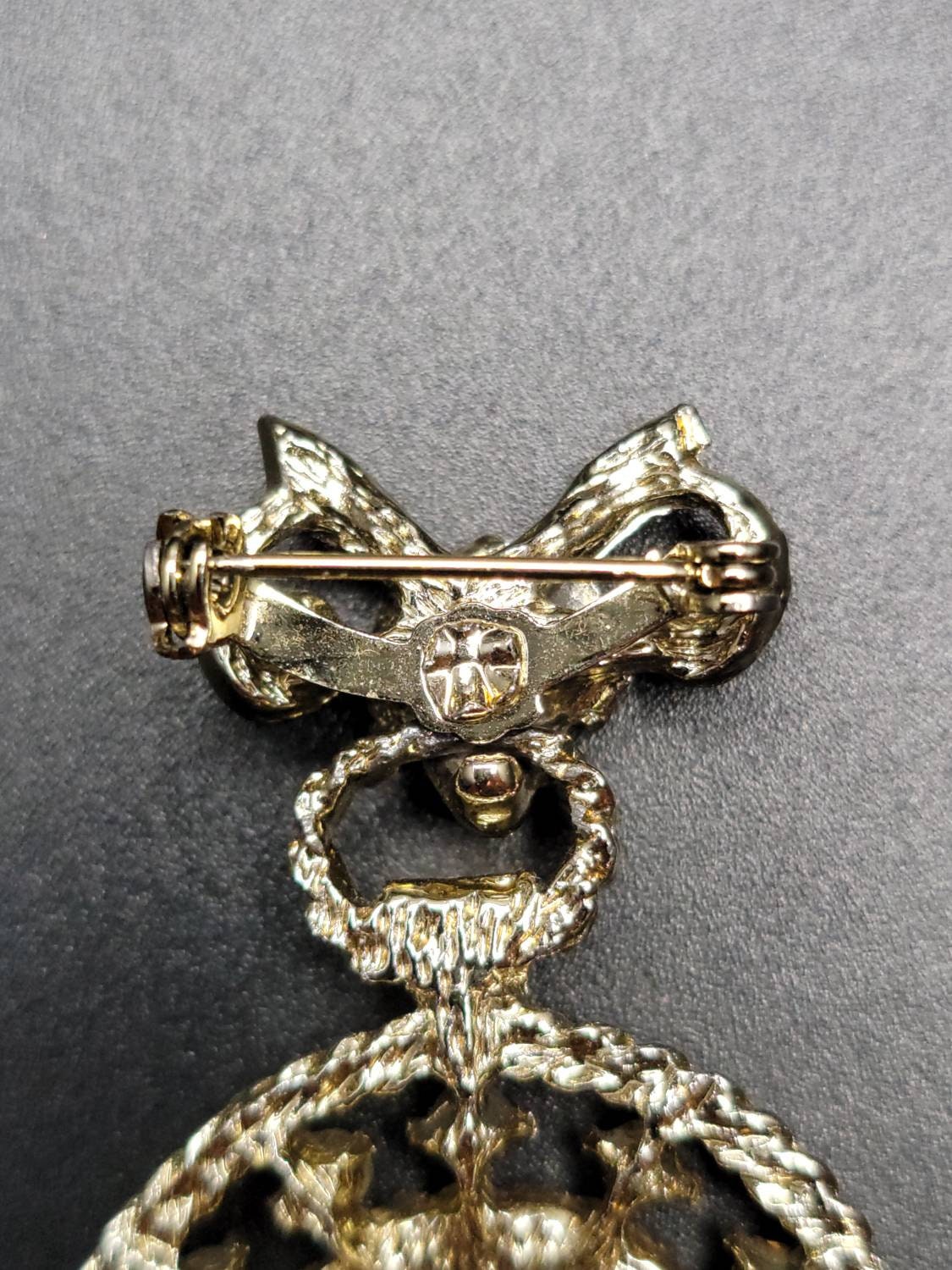 Adorable Vintage Clock Brooch - Etsy