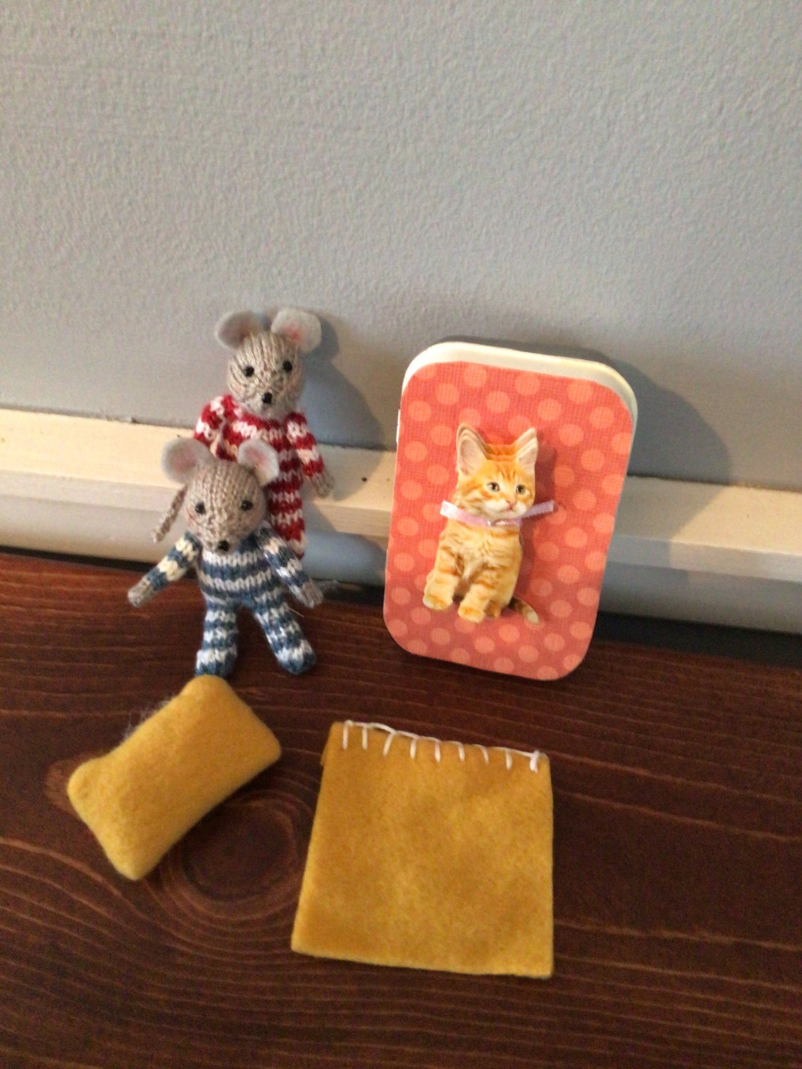 MICE IN A BOX Knitted Mice Soft Mice Collectible Mice | Etsy