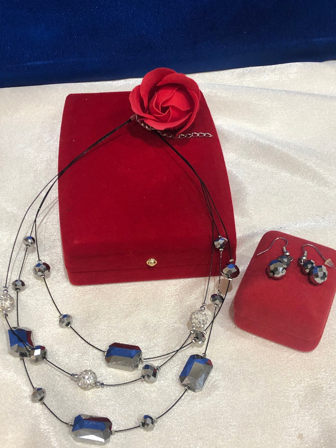 Women's Set Cable Necklace and Earrings in Gray and White Rhinestone ...