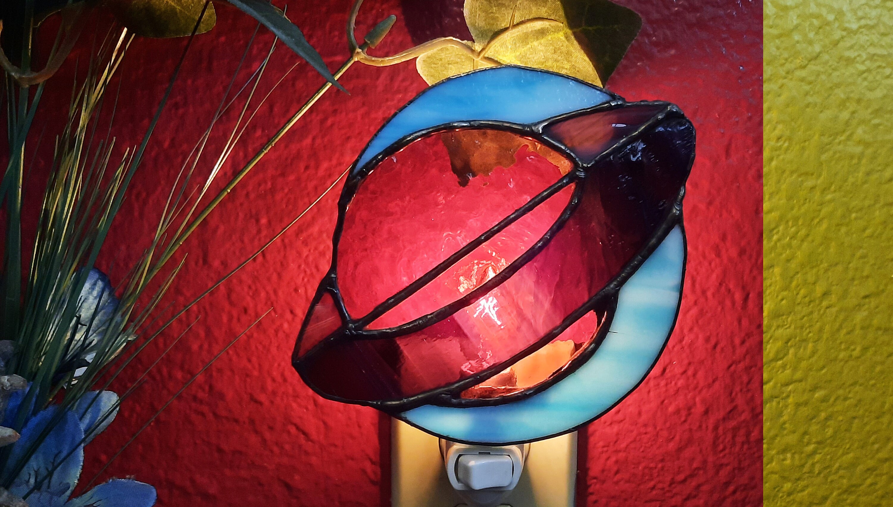 Custom Stained Glass Saturn Night Light / Suncatcher | Etsy