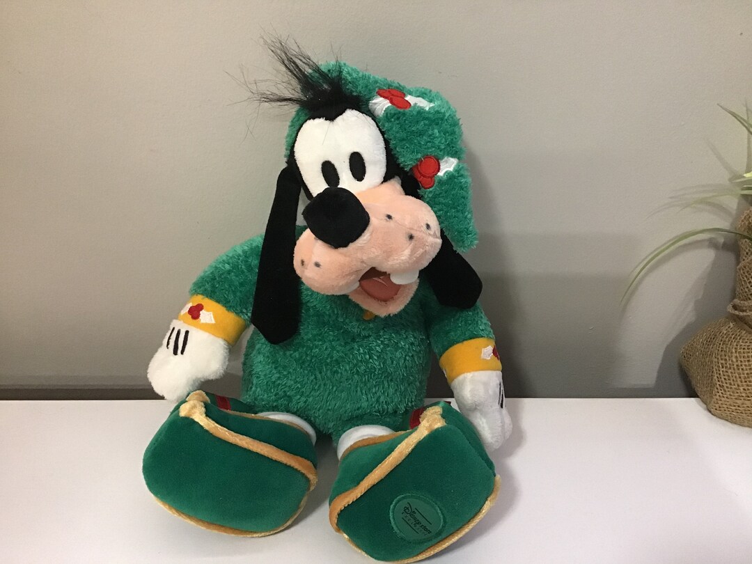 Disney Store Elf Goofy Sleeper With Christmas Presents Stuffed Animal ...