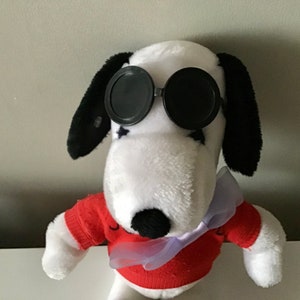 Vintage Snoopy Plush 1965 12" Joe Cool Snoopy Plush Peanuts Red Shirt ...