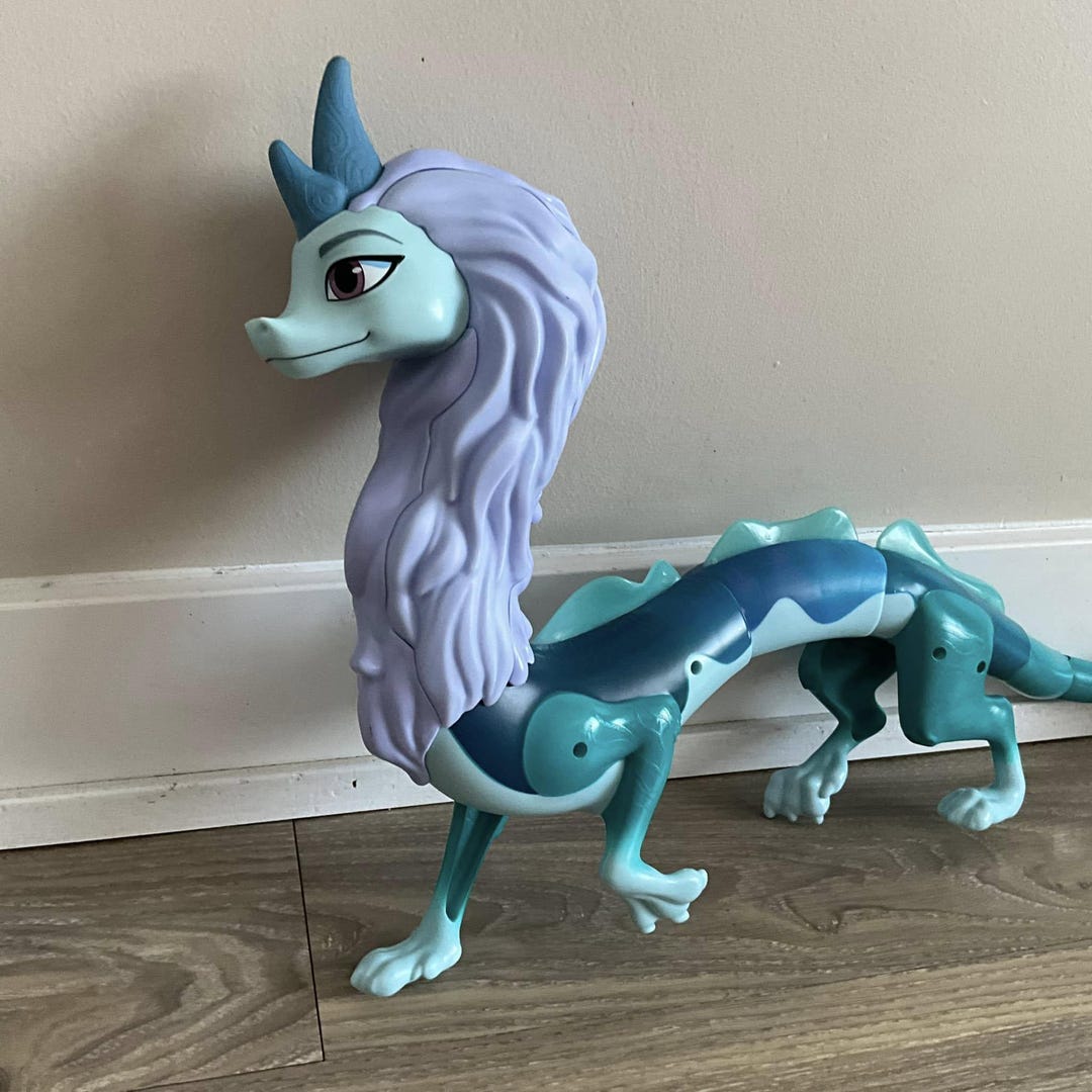 Raya and the Last Dragon Sisu Color Splash Action Figure Hasbro Jumbo ...