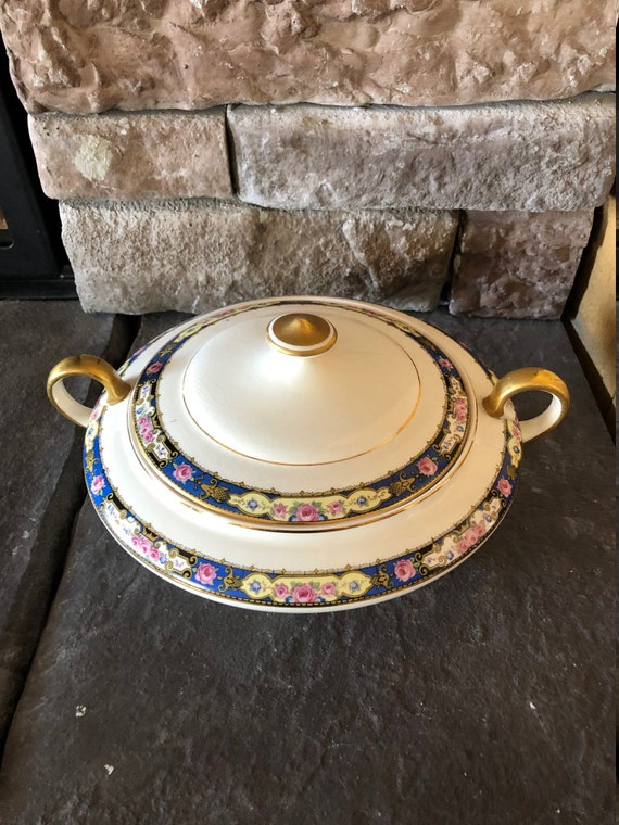 Knowles Taylor Knowles VICTORY Covered Vegetable Bowl. - Etsy