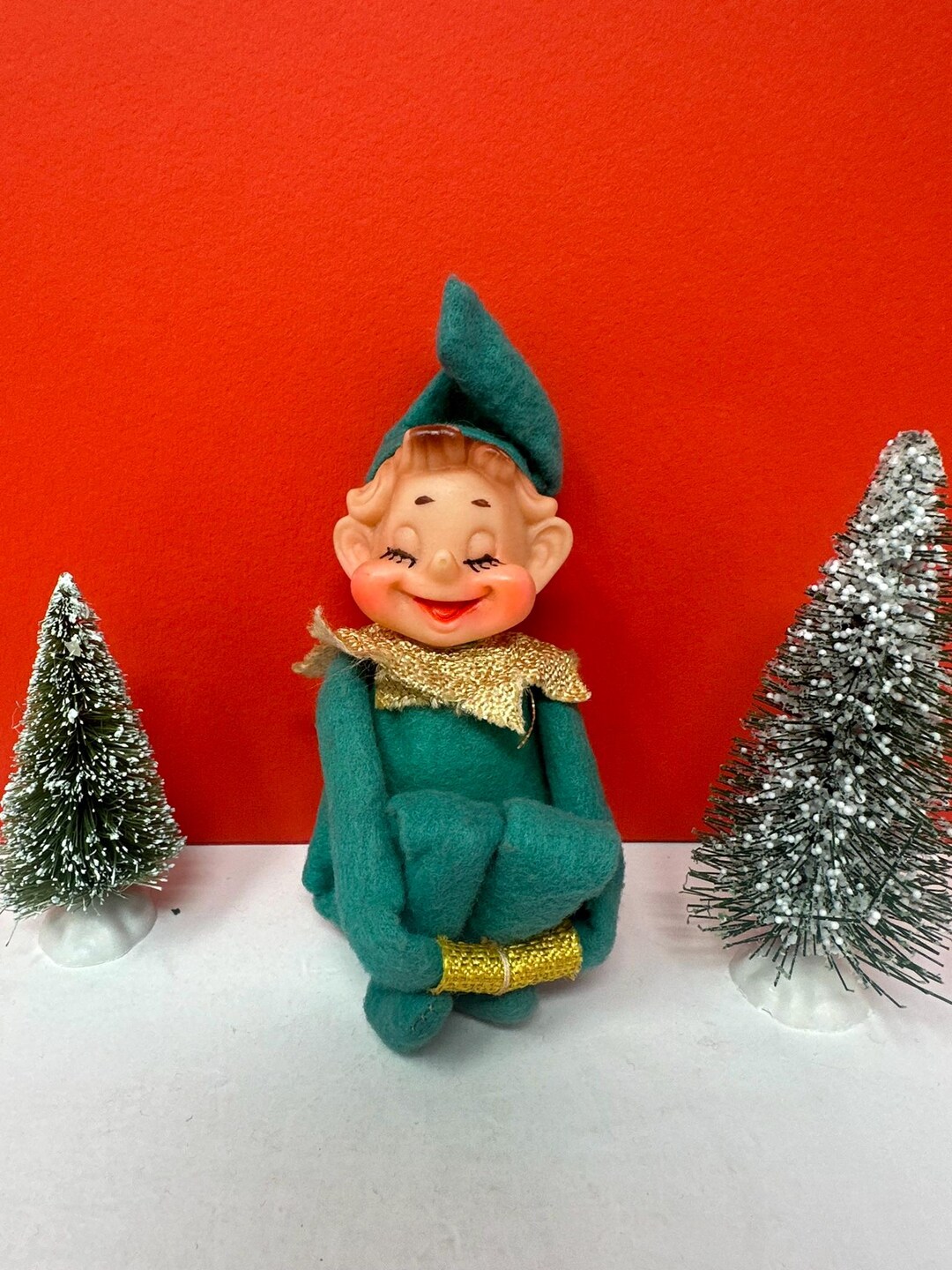 Vintage Christmas Knee Hugger Elf or Pixie - Eyes Closed - 1950s to ...