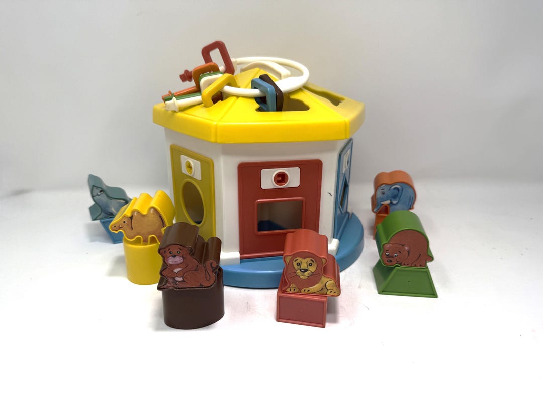 Vintage 1980s Chicco Gazoobo Color Shape Sort Key House Animal Sorter ...