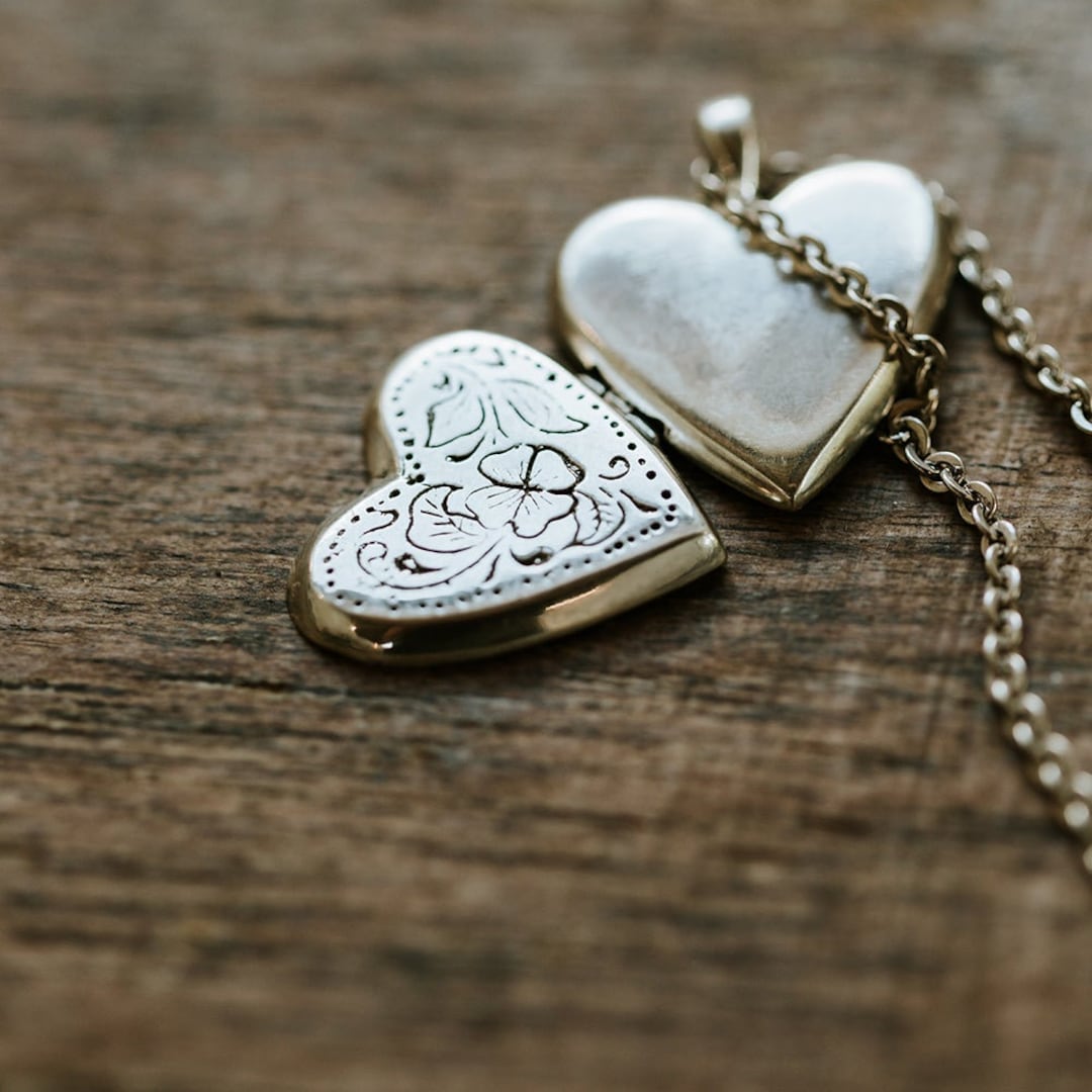 NEW ARRIVAL: Love Heart Locket Necklace Charm - Etsy