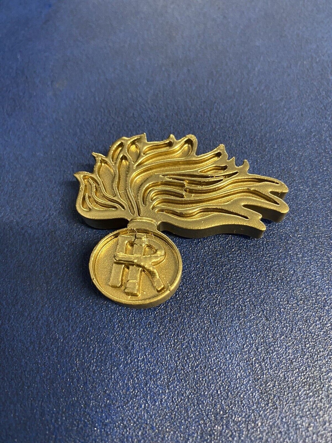 Carabinieri Weapon Flame With Magnet 4.5 Cm X 5 Cm X 0.8 Cm - Etsy