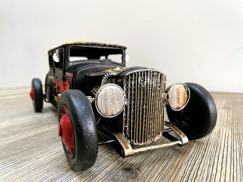 Iconic Hot Rod - Metal Model Car- Old Timer With Flame Art/ Flame Job ...