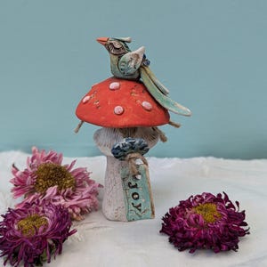 Quirky Bird Toadstool - Etsy