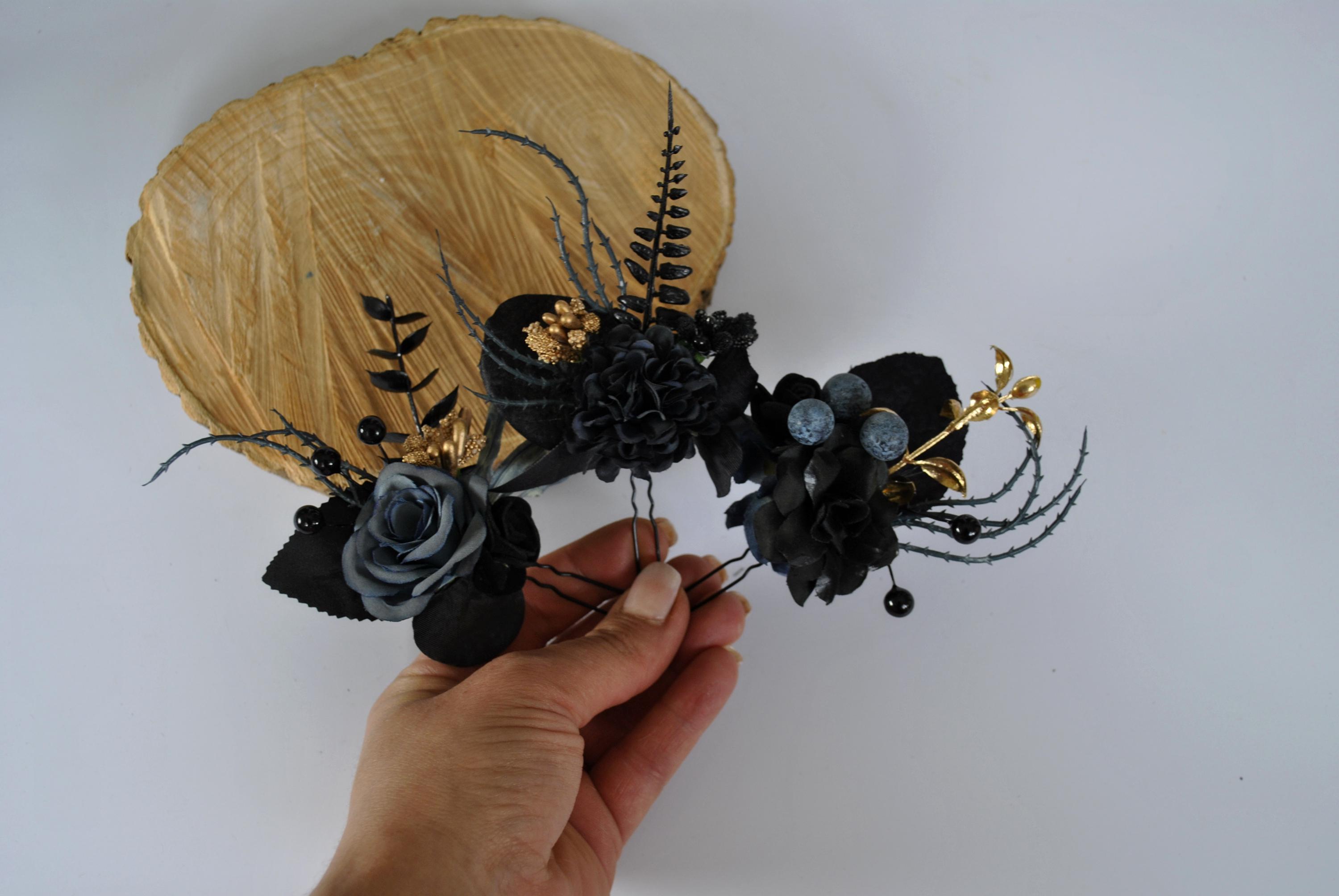 Black Wedding Arch Swag, Gothic Wedding Arch Flowers, Halloween Wedding ...