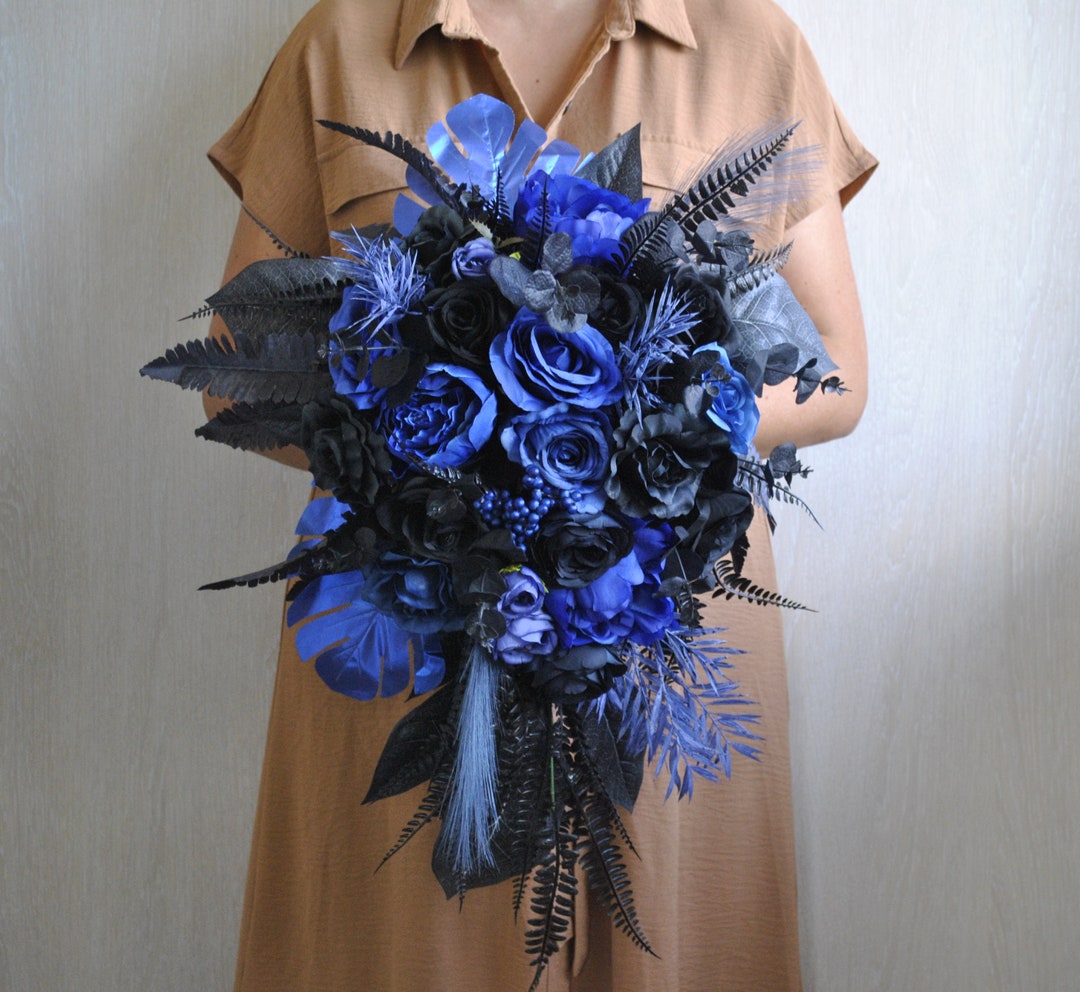 Gothic Wedding Bouquet, Black Royal Blue Bridal Bouquet, Moody Wedding ...