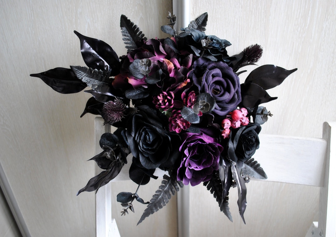 Purple Black Bouquet, Gothic Wedding Bouquet, Halloween Wedding - Etsy