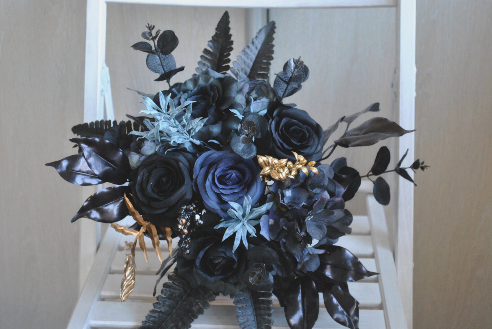 Black Wedding Arch Swag, Gothic Wedding Arch Flowers, Halloween Wedding ...