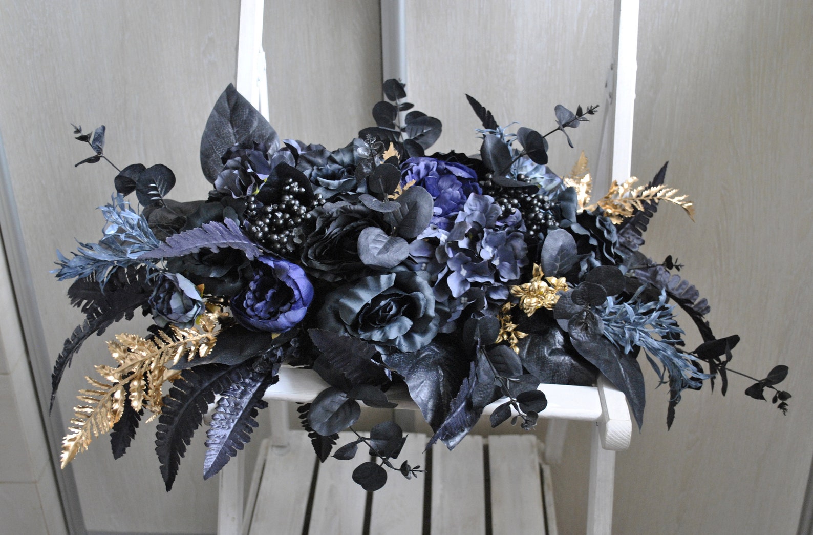 Black Wedding Arch Swag, Gothic Wedding Arch Flowers, Halloween Wedding ...