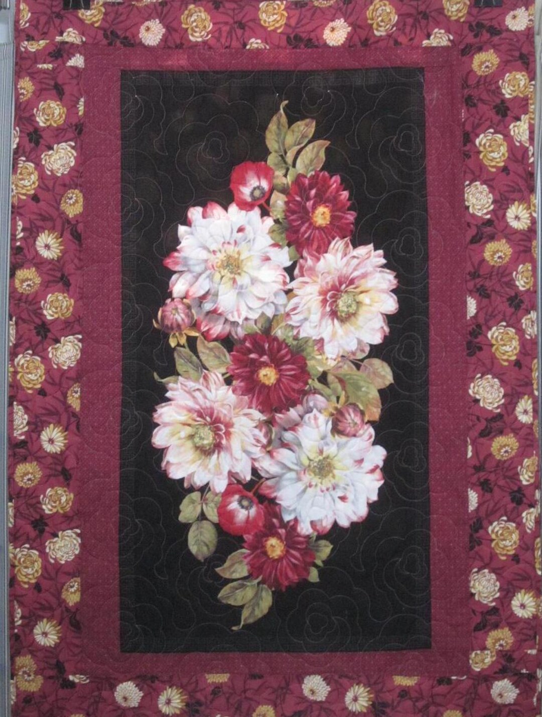 Maroon Floral Quilt: Elegant Throw Quilt (51x38in Cotton Polyester ...