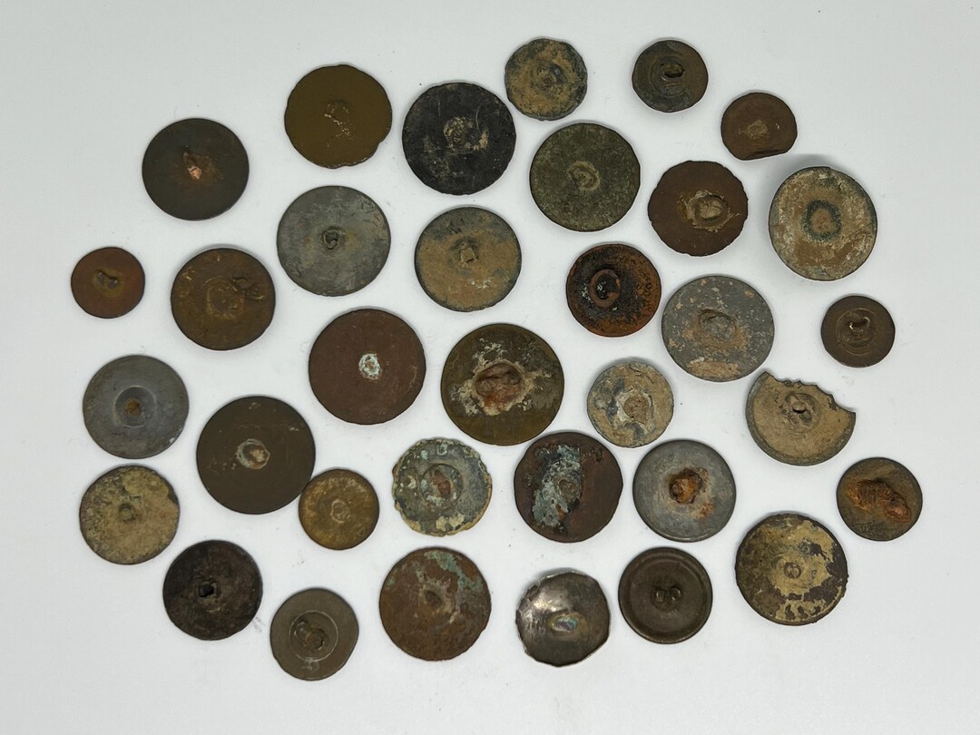 Lot of 1700s - 1800s Flat Buttons Dug in New England - Etsy