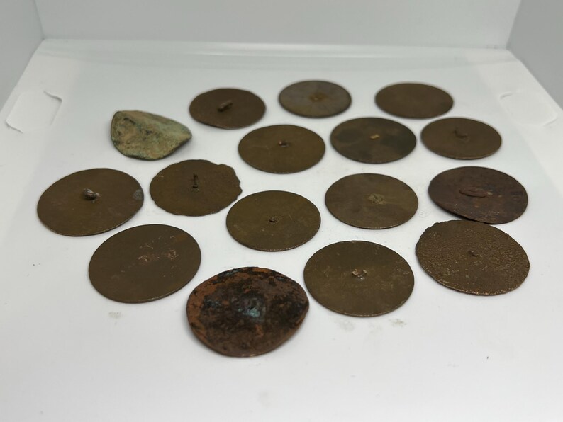 Lot of 1700s Colonial Large, Flat “dandy” Buttons - Etsy