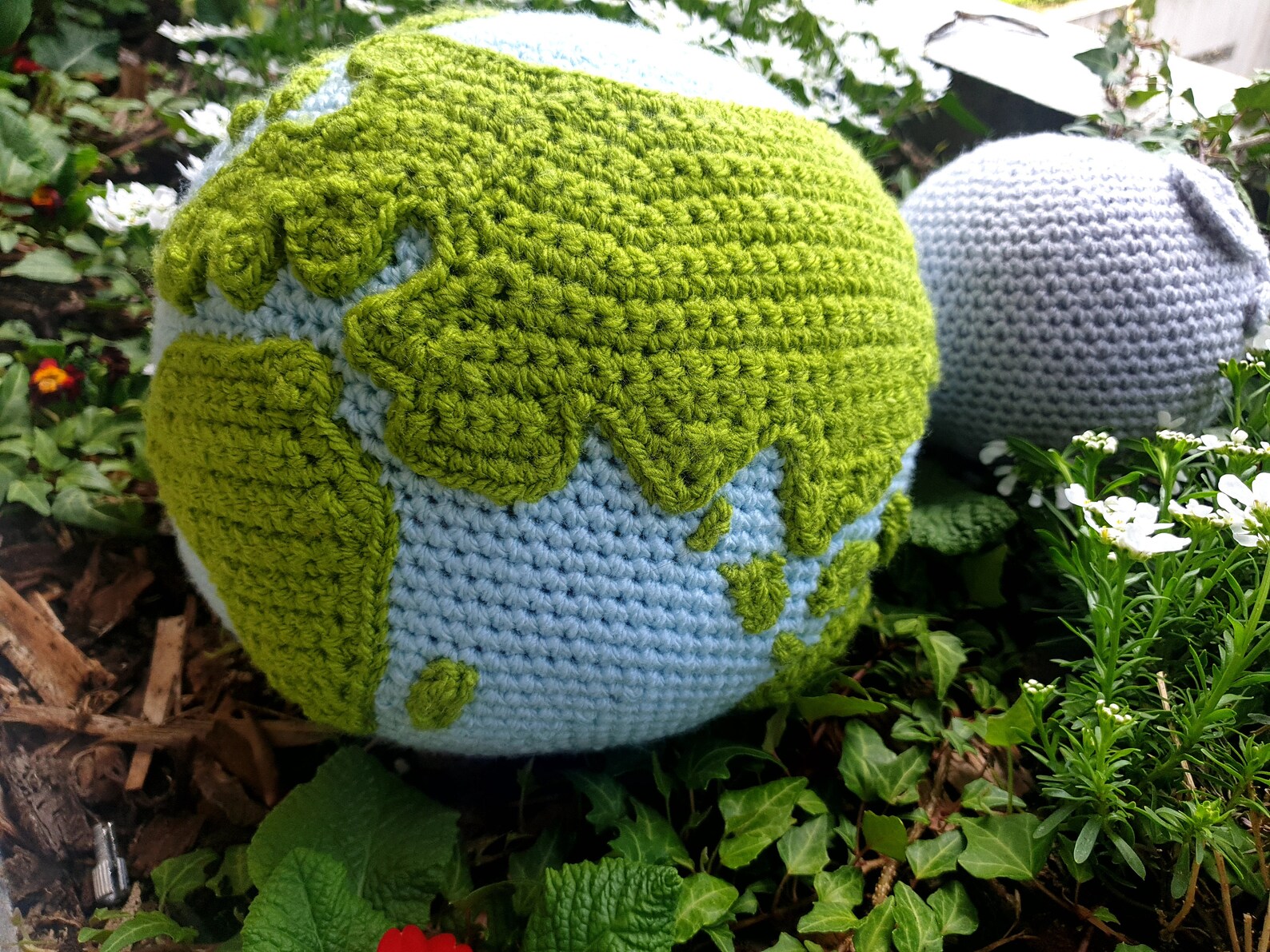 PATTERN ONLY Planet Earth Globe and Moon Amigurumi Crochet - Etsy