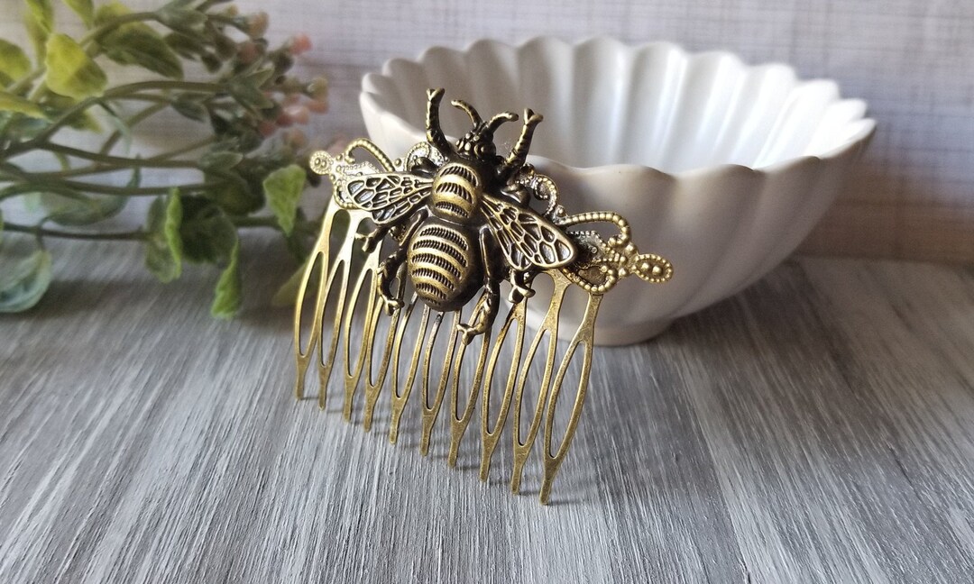 Vintage Style Bee Hair Comb in Bronze - Etsy