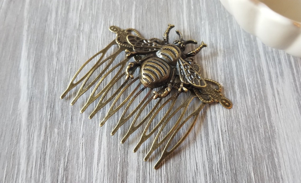 Vintage Style Bee Hair Comb in Bronze - Etsy