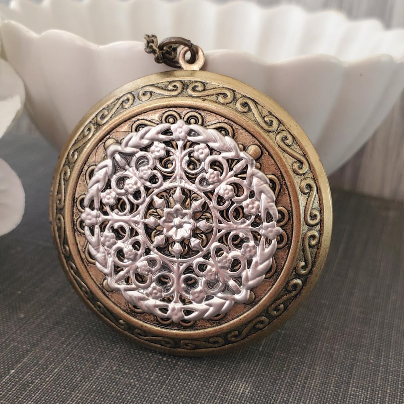 Filigree Locket - Etsy