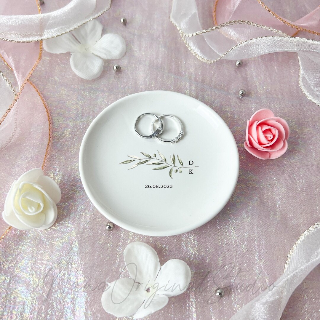 Custom Minimalist Ring Dish With Leaf, Greenery Wedding Jewelry Holder ...