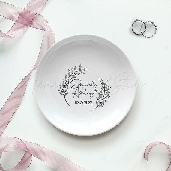 Personalized Ring Holder for Bride and Groom Custom | Etsy