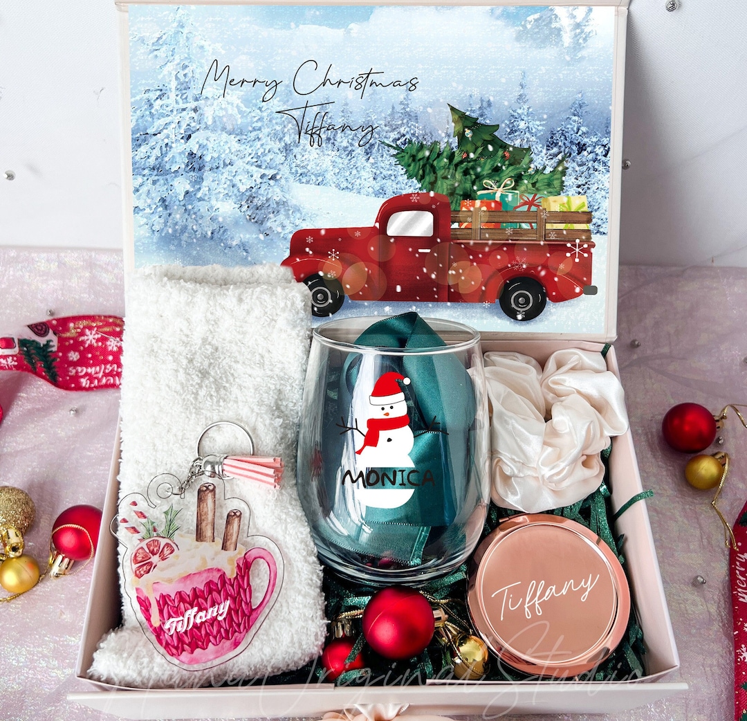Christmas Gift Box With Keychain, Secret New Year Gift Package for Her ...
