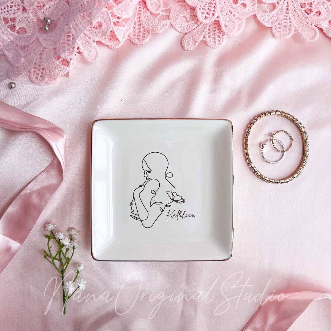 Personalized Mother and Child Ring Dish, Mother Hugs A Baby Outline ...
