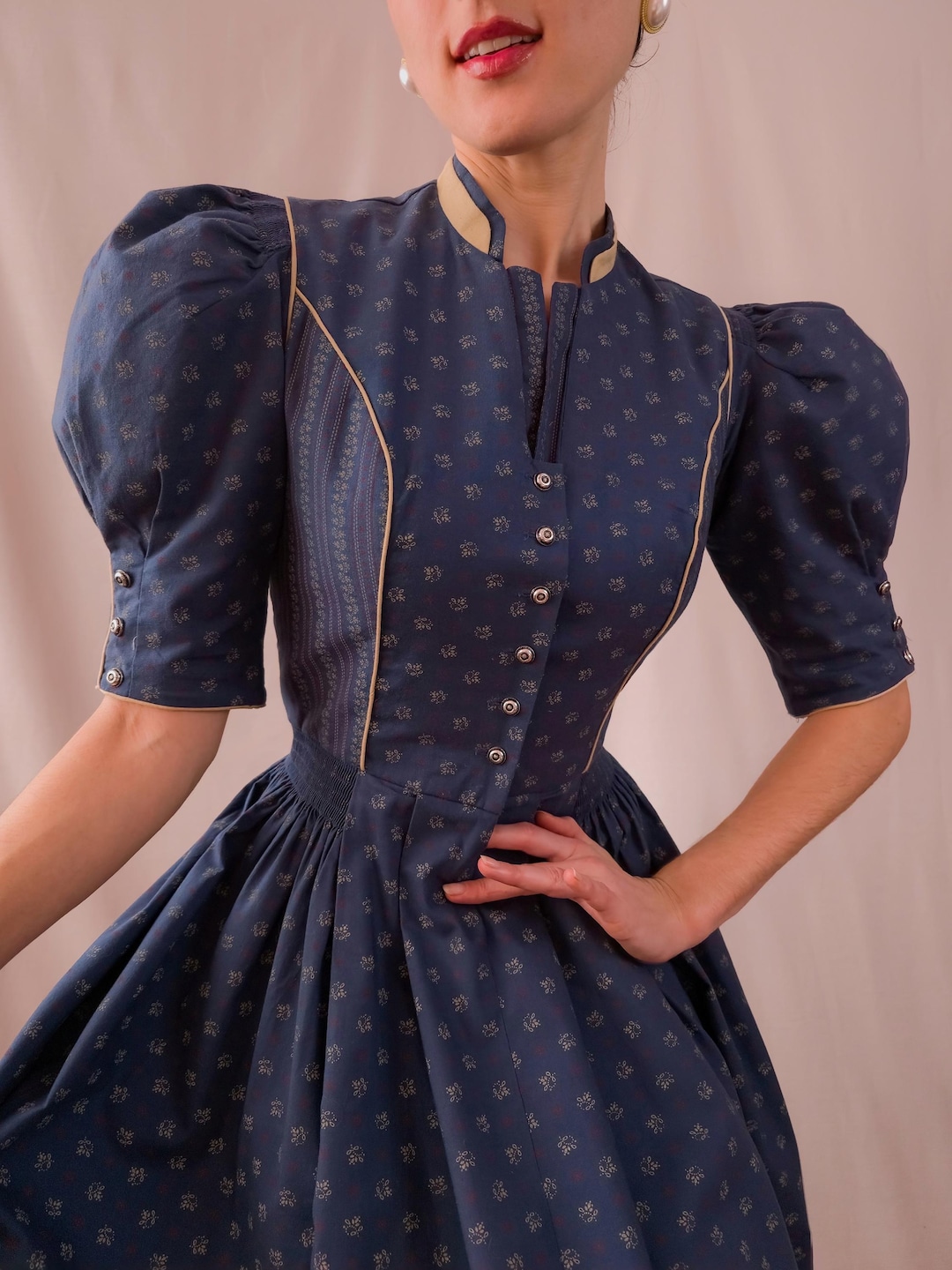 Traditional Austrian Dress Puffy Sleeves Prairie Dress Vintage Dress ...