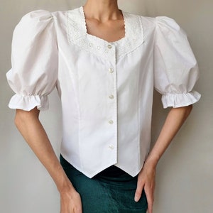 Austrian Blouse Puffy Sleeves Squared Neck Line Eyelet/folklore Blouse ...