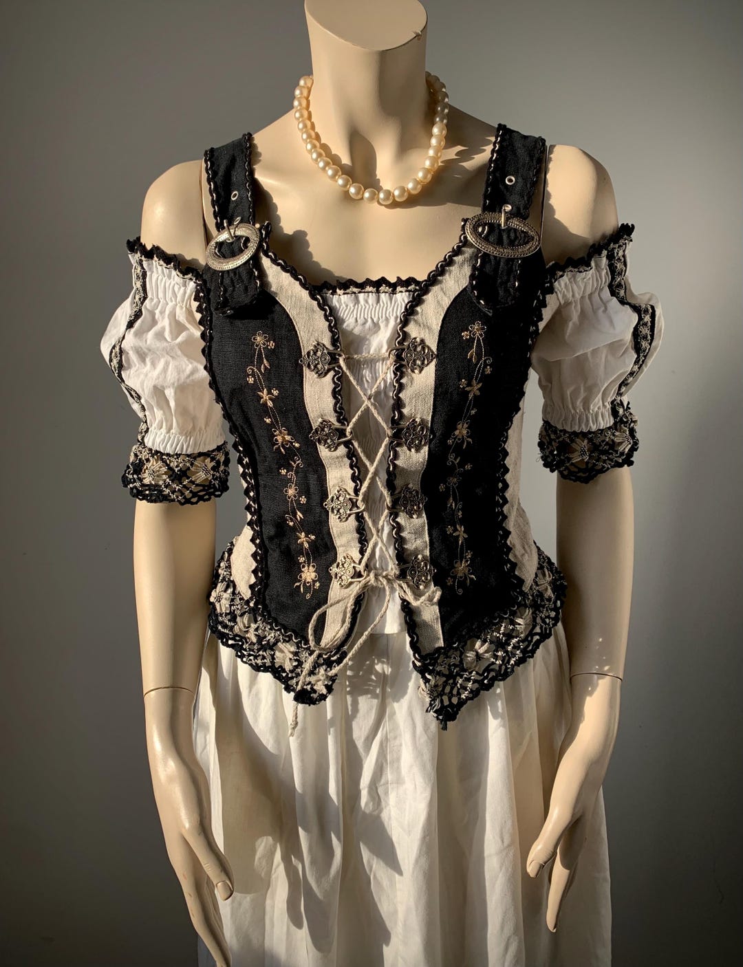 Vintage Corsets Blouse Lace Puffy Sleeves Tracht Dirndl Blouse Austrian ...