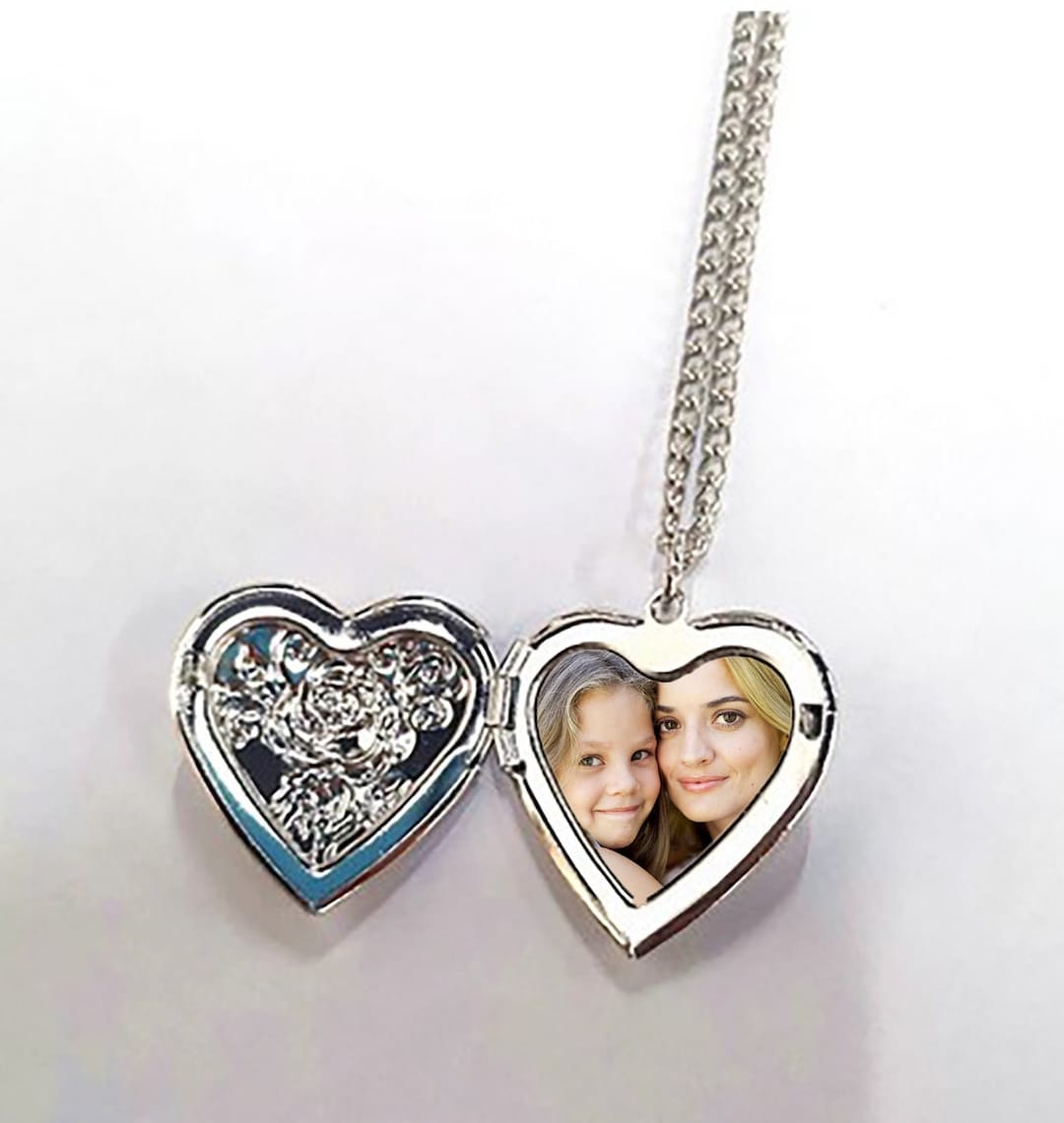 Personalised Silver Heart Photo Locket & Necklace - Etsy UK
