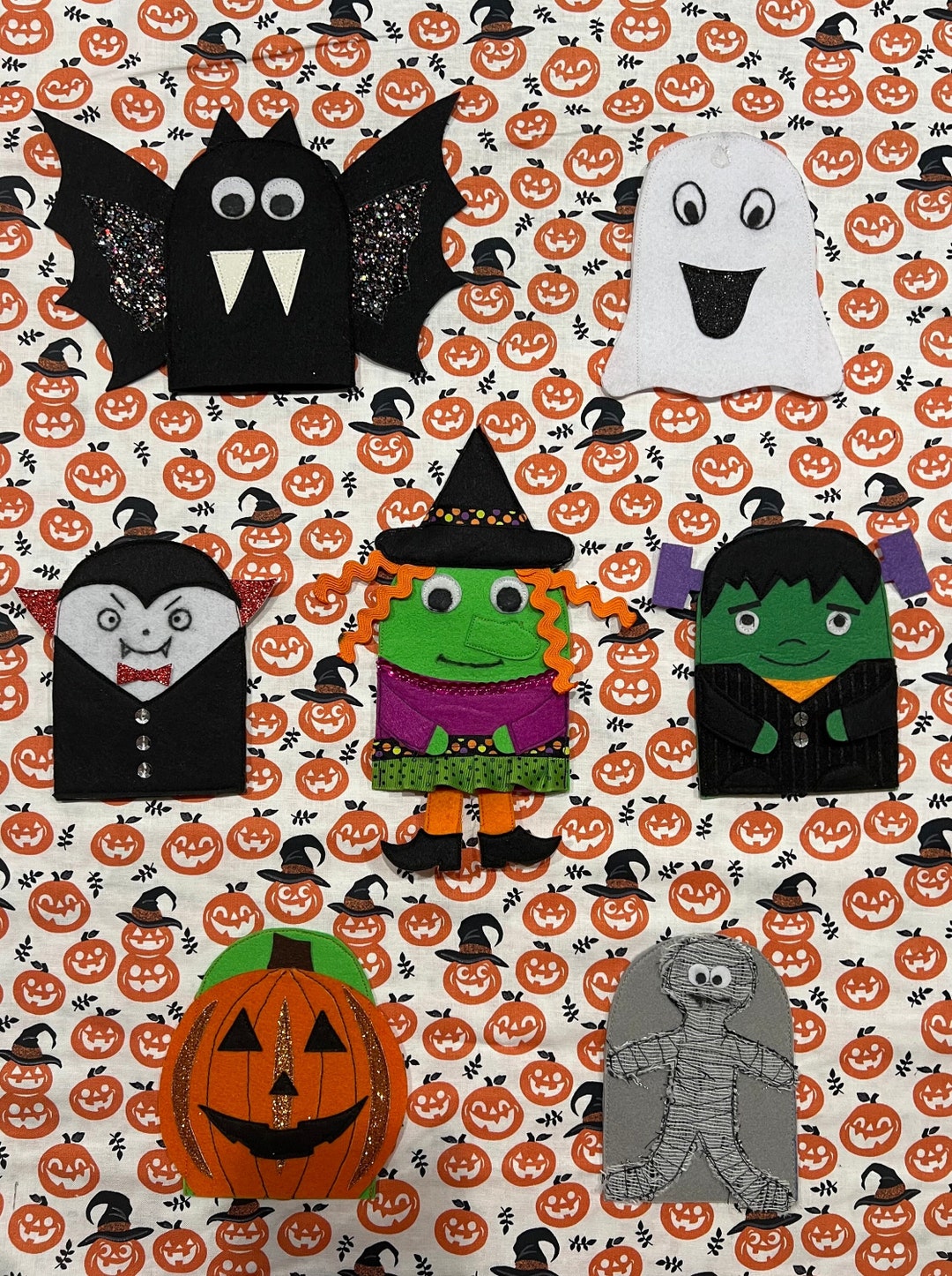 Halloween , Witch, Mummy, Ghost, Bat, Frankenstein, Dracula, Pumpkin ...