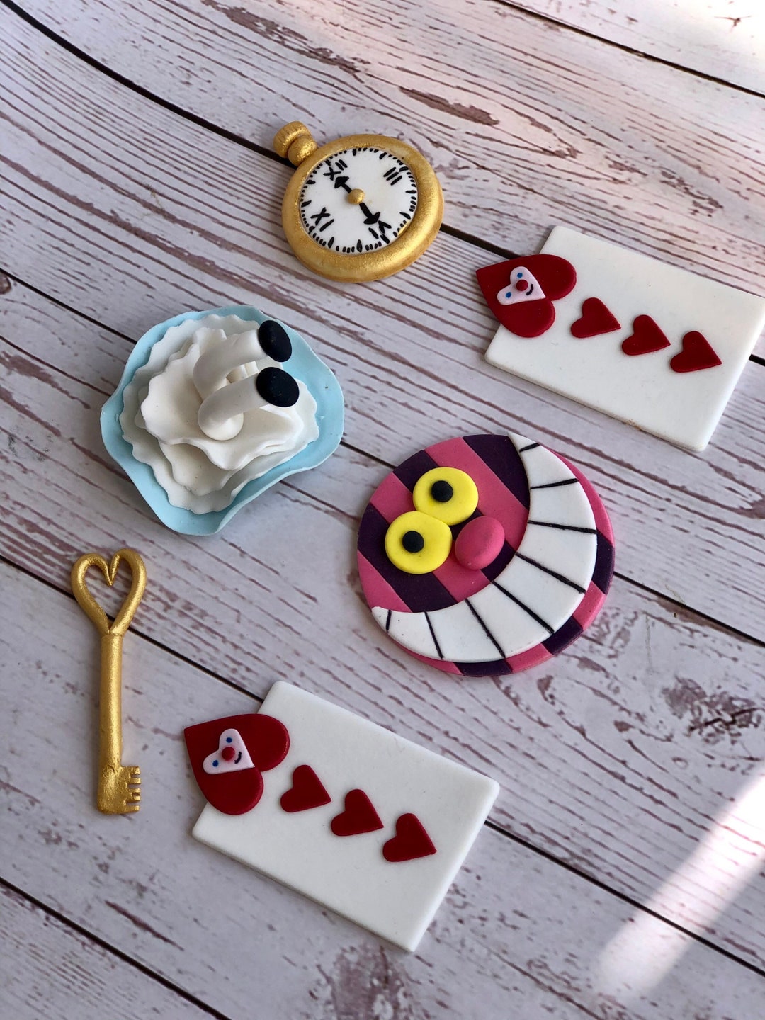 Alice in Wonderland, Mad Hatters Tea Party Style Handmade Edible ...
