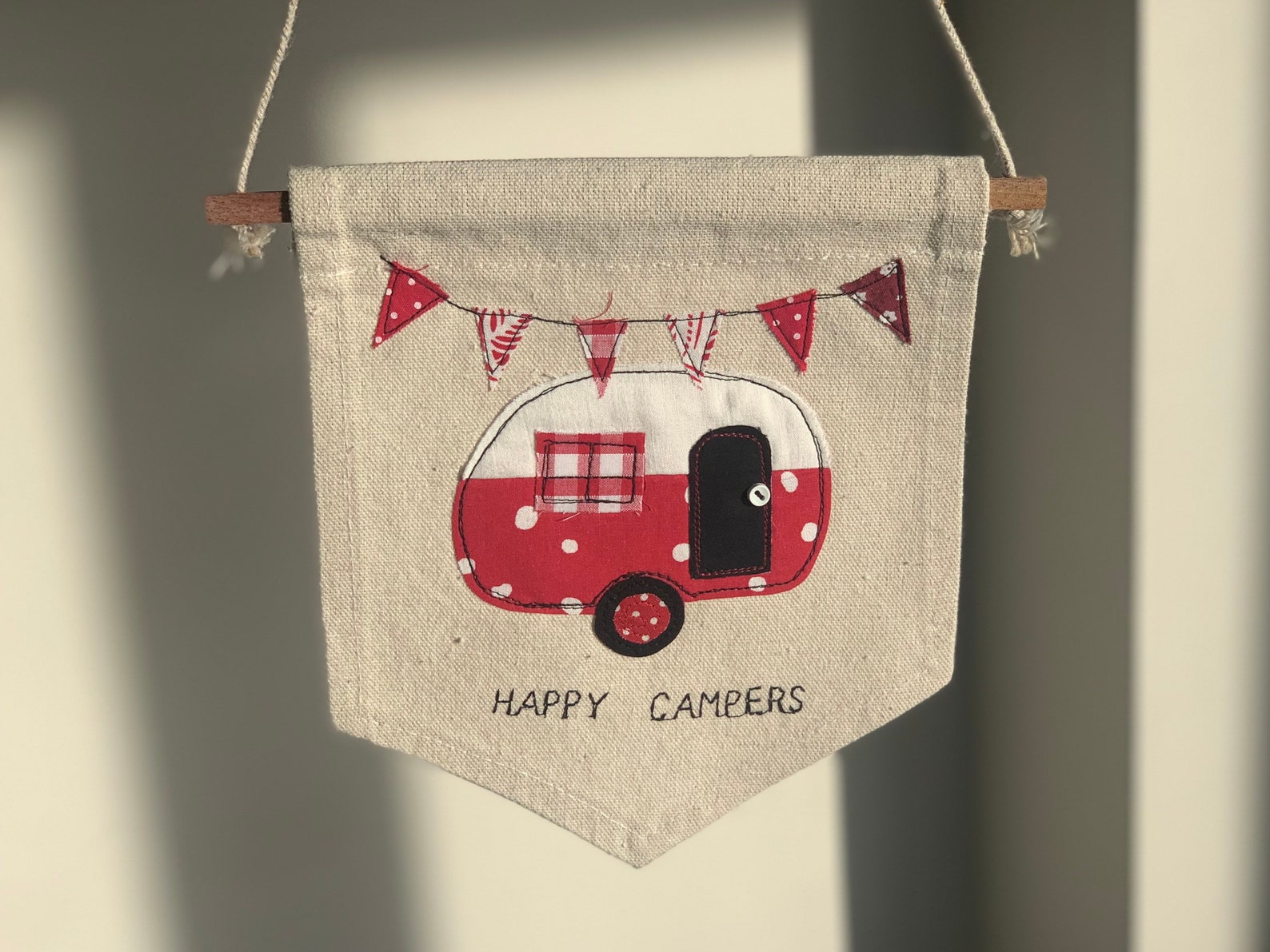 Happy Campers Caravan Wall Hanging Banner Charming Caravan Pennant ...