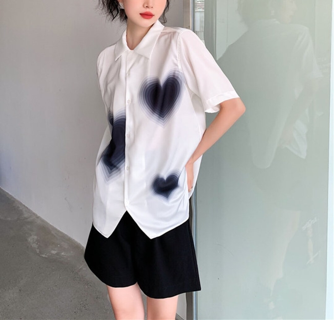 Heart Pattern Modern Blouse, Designer Woman Collared Short Sleeves ...