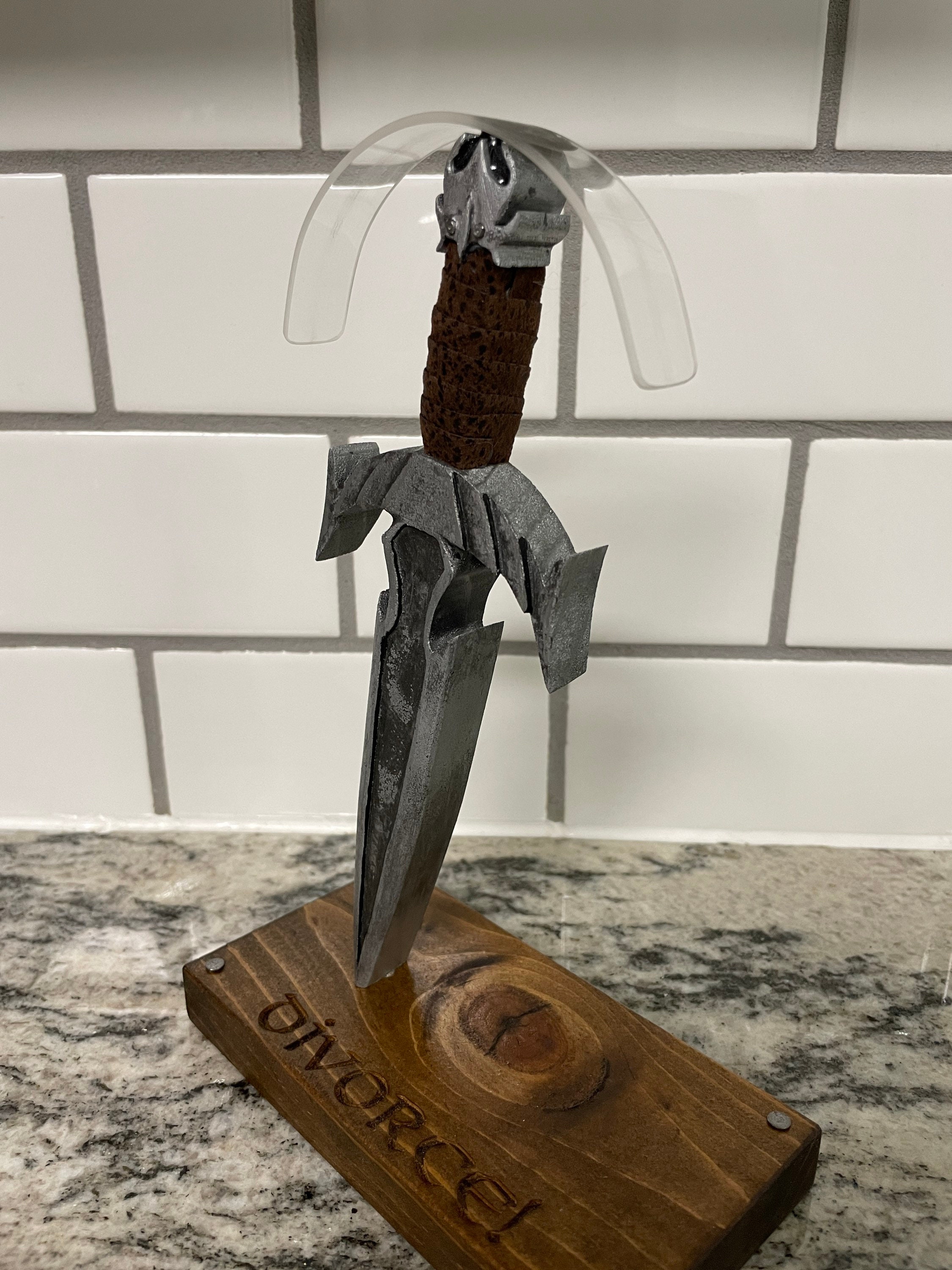 Mehrunes' Razor Headset Stand Skyrim Headphone Mount - Etsy
