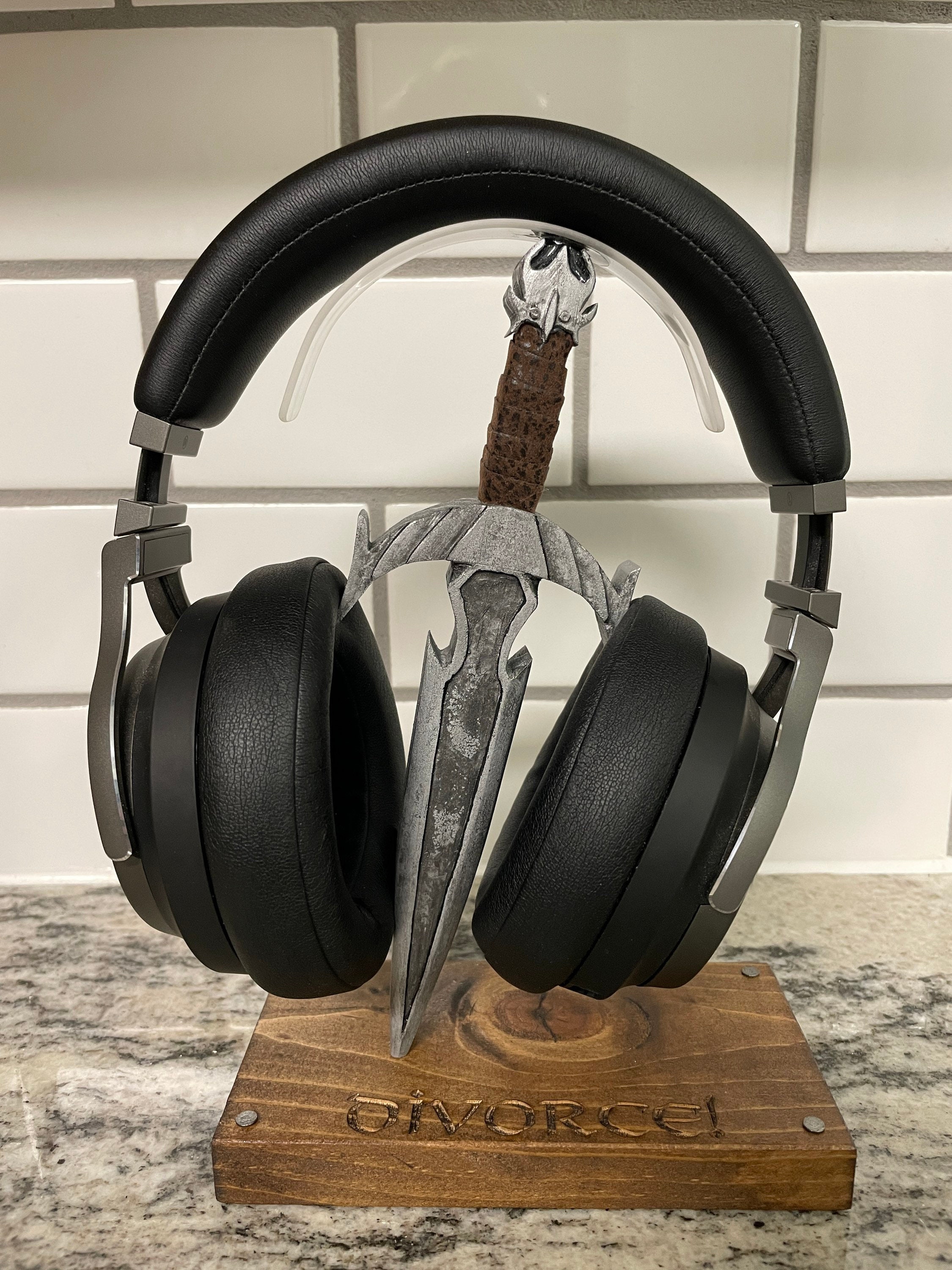 Mehrunes' Razor Headset Stand Skyrim Headphone Mount - Etsy