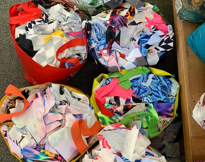 1KG FABRIC SCRAPS - Small Patchwork Crafts Collage Sewing Jewellery ...