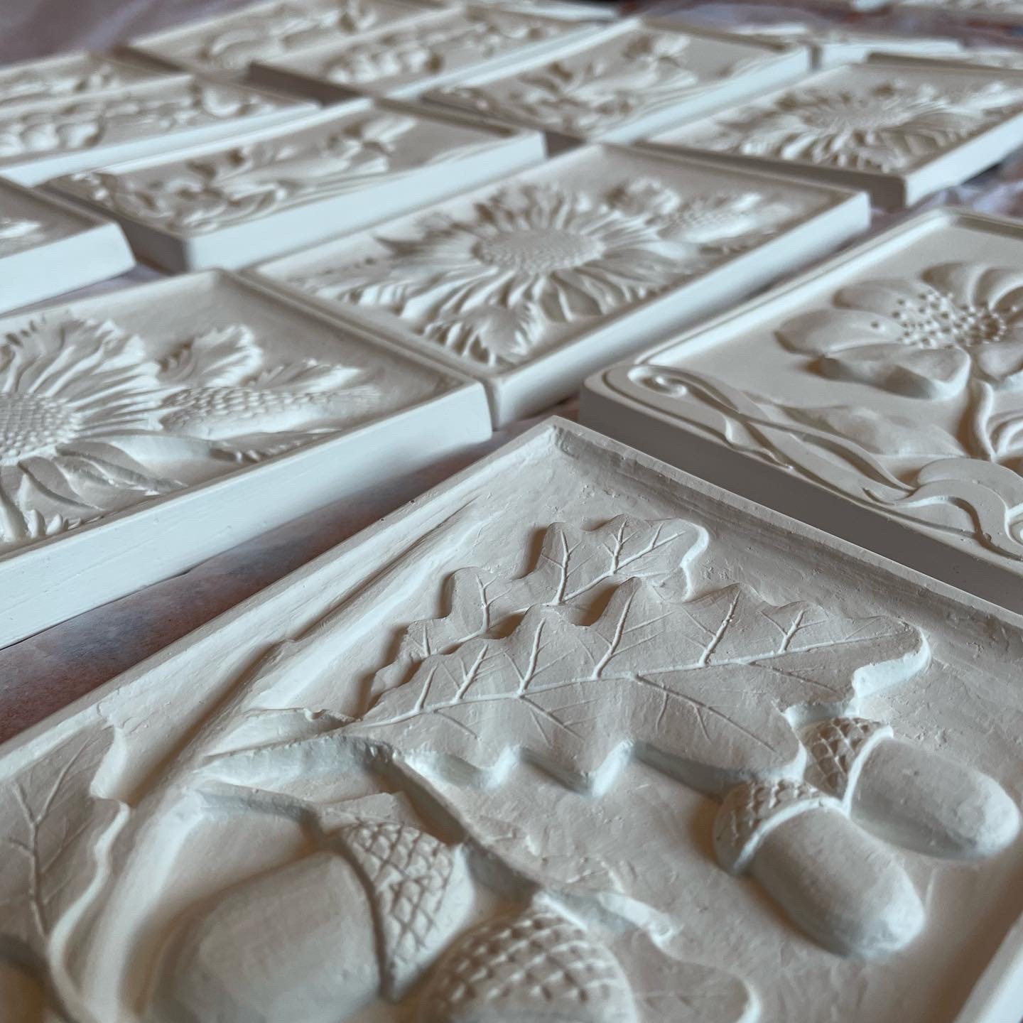 Tulips Plaster Plaque Plaster Cast Wall Art Garden - Etsy