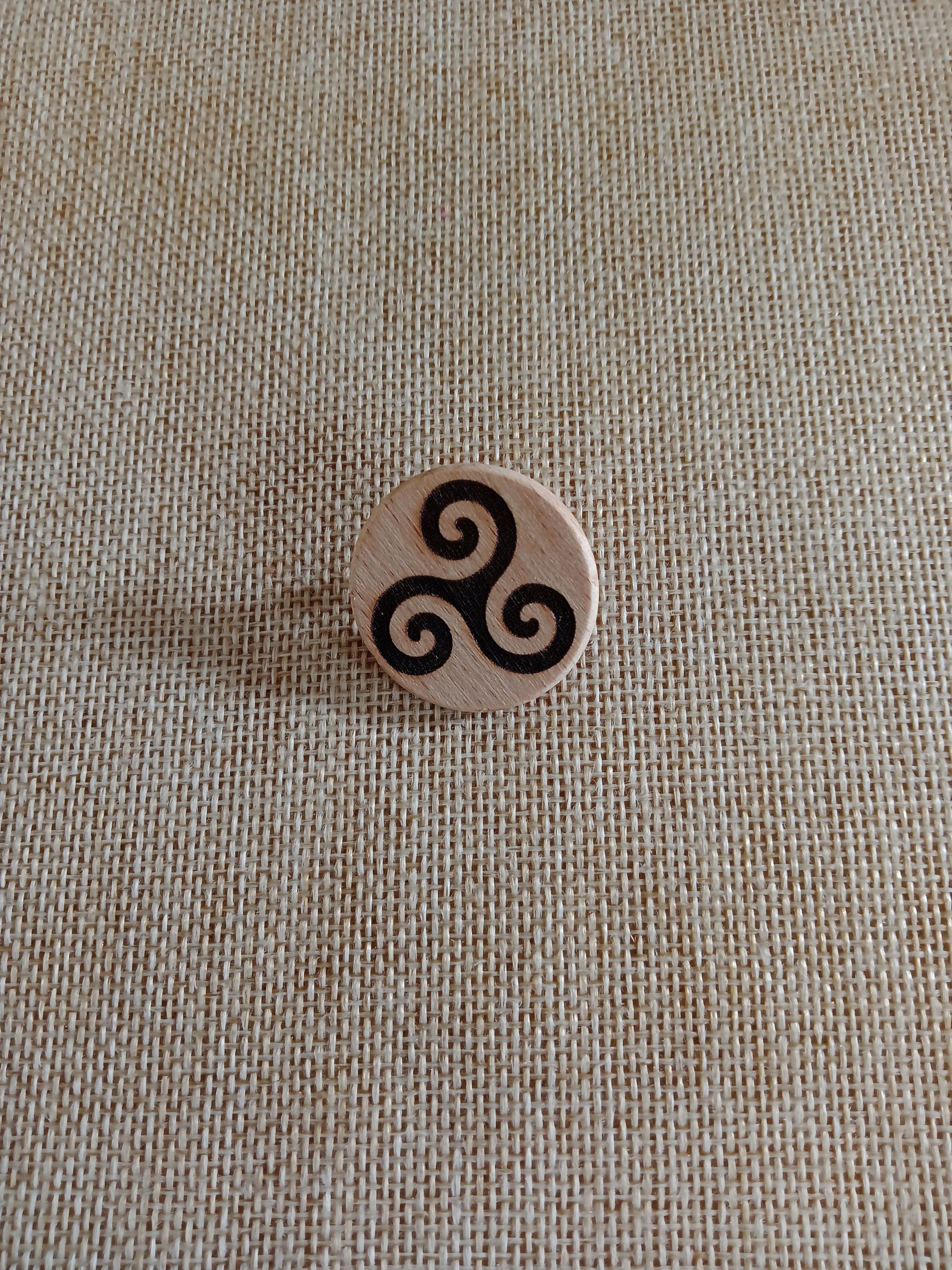Triskele Badge Breizh Brittany Breton Badge Brooch Wood - Etsy UK