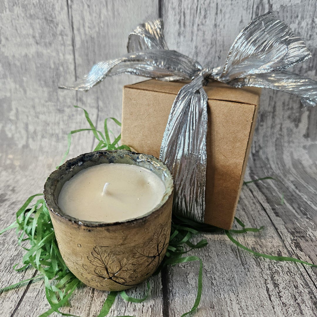 Handmade Ceramic Pot Candle – Christmas Spice Scented, Leaf-imprinted ...