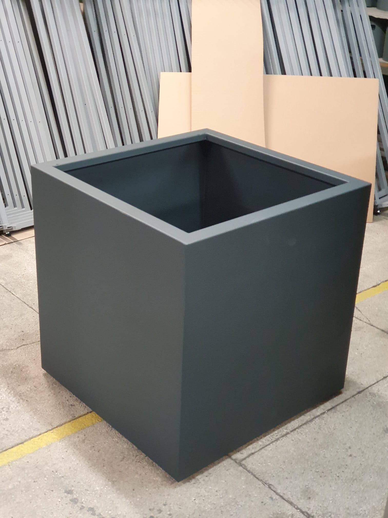 Steel Raised Bed, Plant Pot, Flower Pot Made of Metal in Different ...